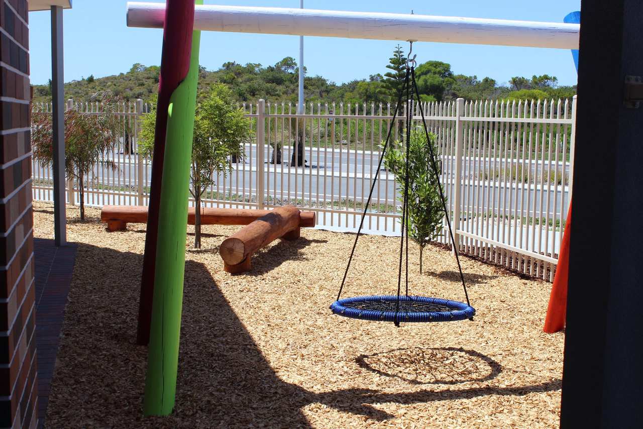 Vacancies at Cuddles Childcare Centre Two Rocks | Toddle